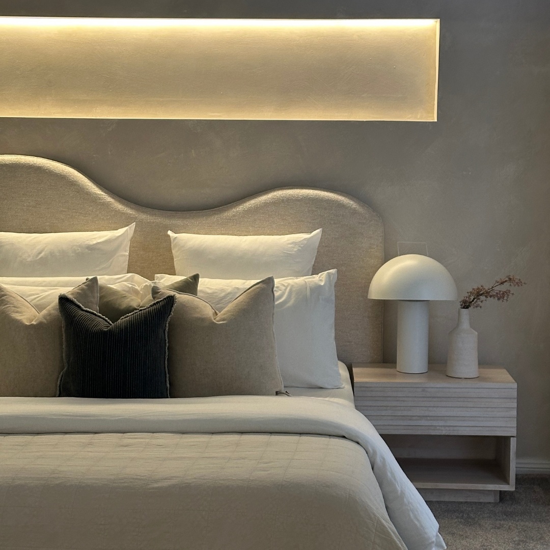 Interiors Gallery - The Ponds - Private Vendor